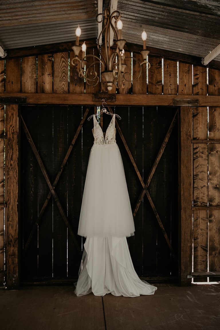 Warm, Bright Summer Wedding at Venue at the Grove